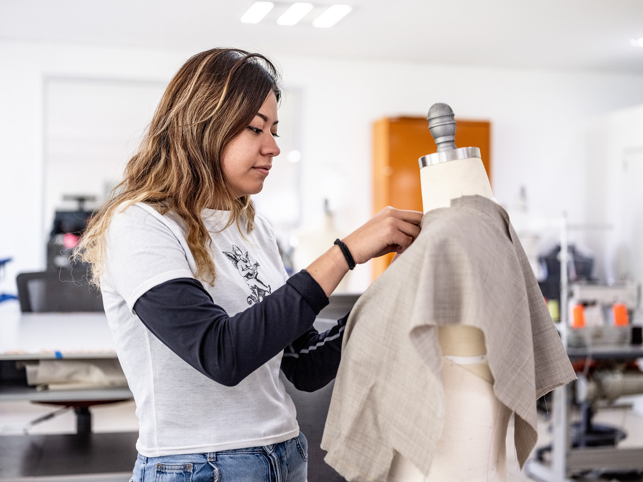 ¿Dónde puedo trabajar si soy diseñador de moda? | Red de Universidades Anáhuac